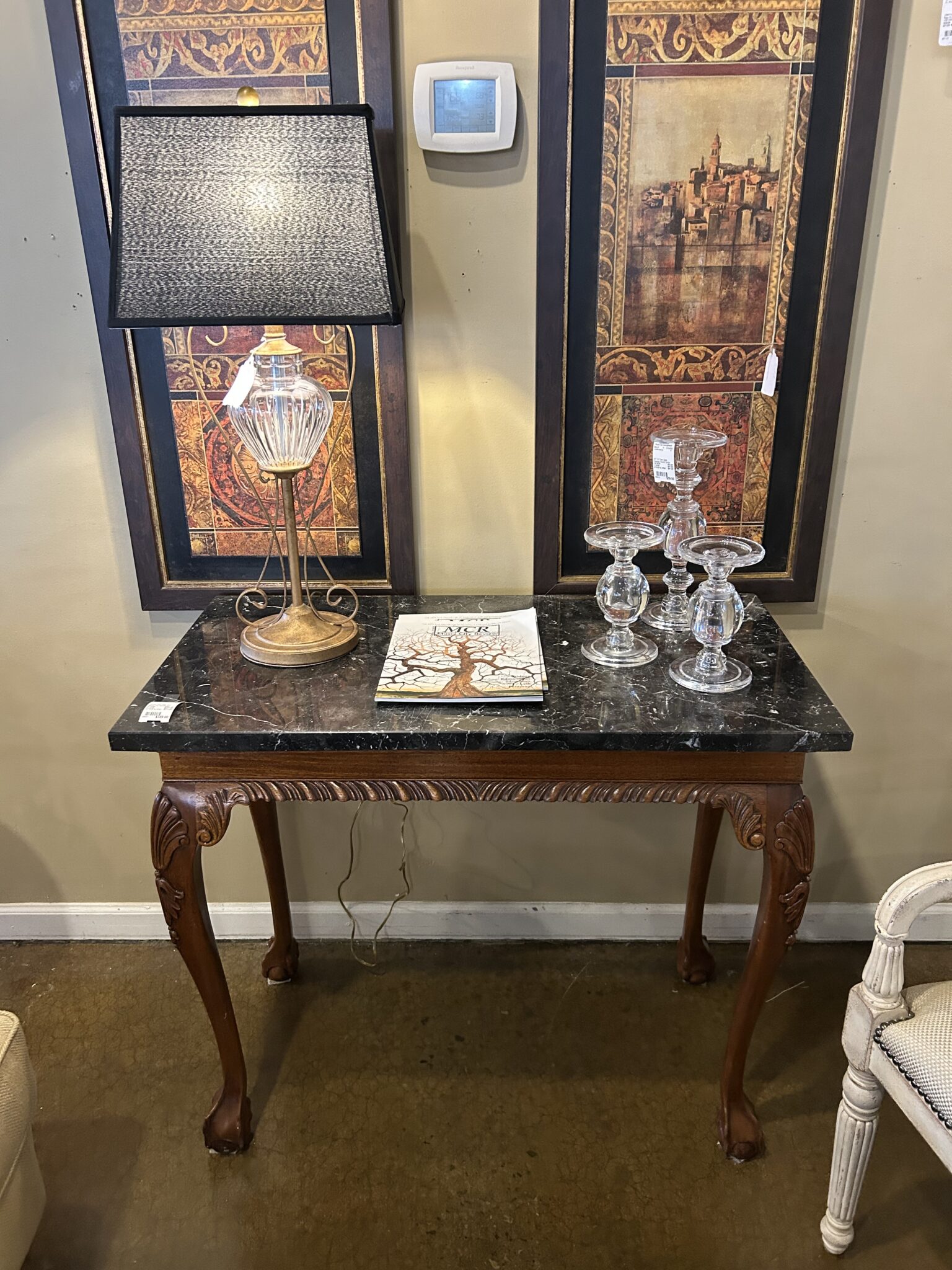 Marble Top, Carved Leaf, Claw Feet Accent Tbl 526-671 | Classy Cat ...
